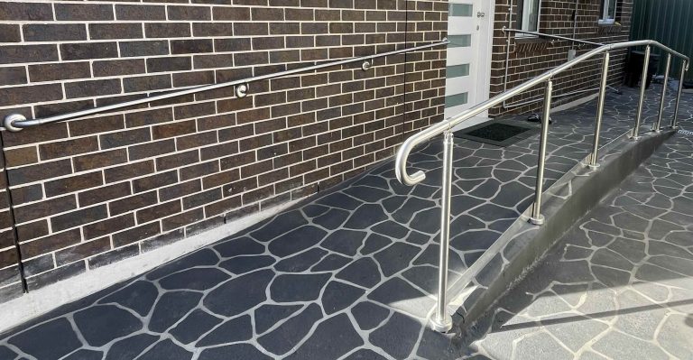 Hand Rails – HenryCare